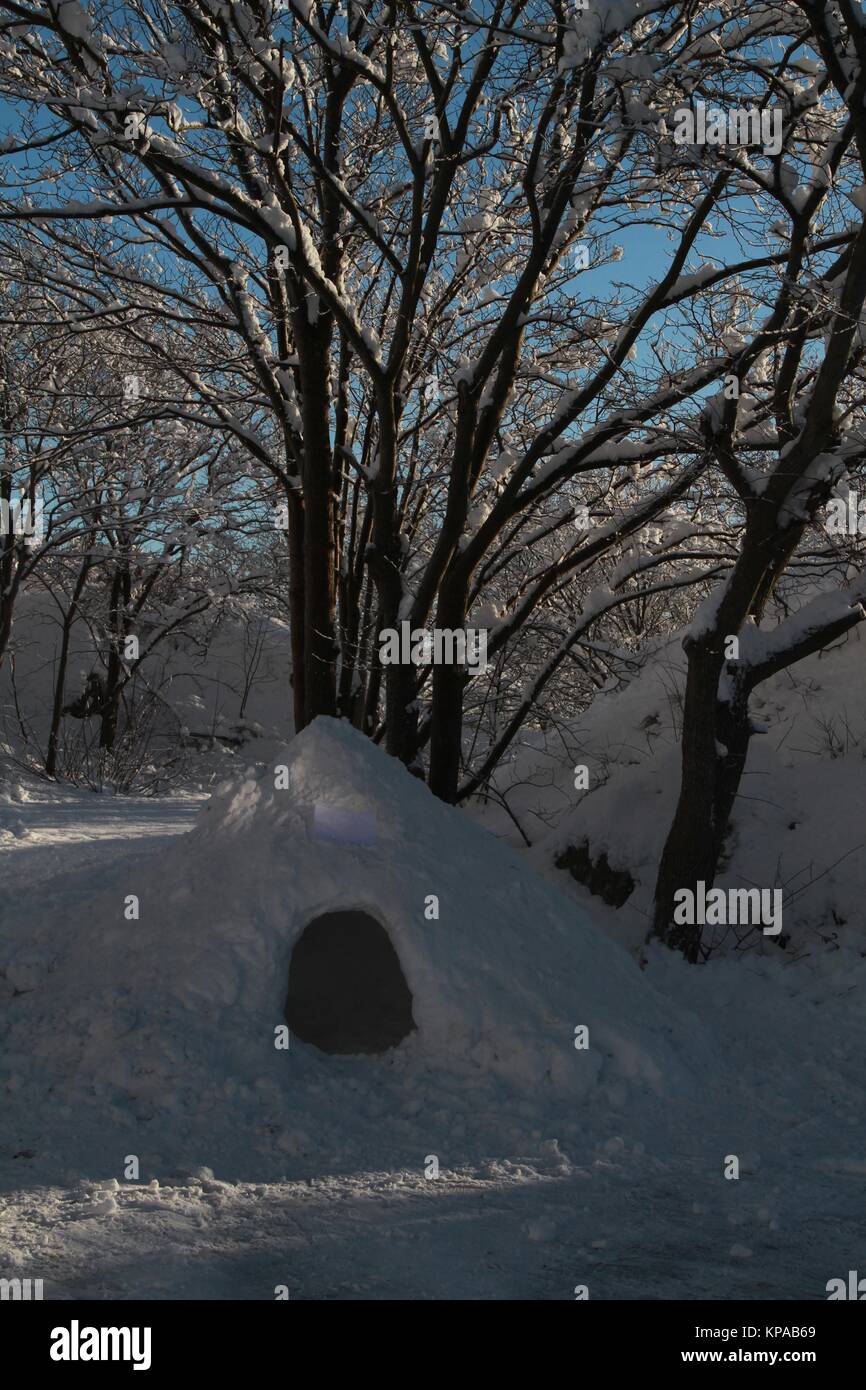 Snow Cave High Resolution Stock Photography and Images - Alamy