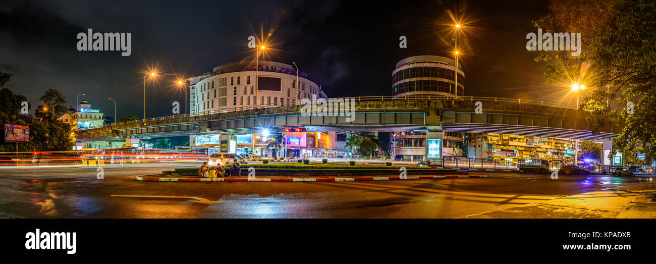 night view of Hledan junction overhead bridge, Yangon, Myanmar Stock ...