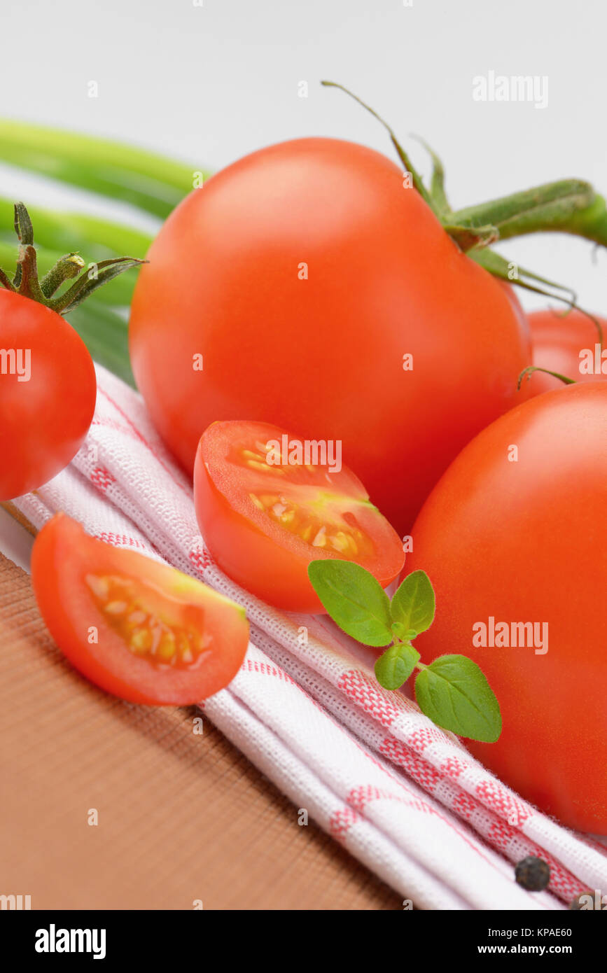 fresh red tomatoes Stock Photo - Alamy