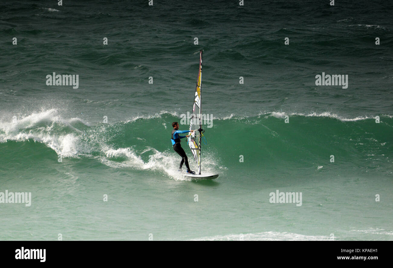 Windsurfer in cornwall hi-res stock photography and images - Alamy