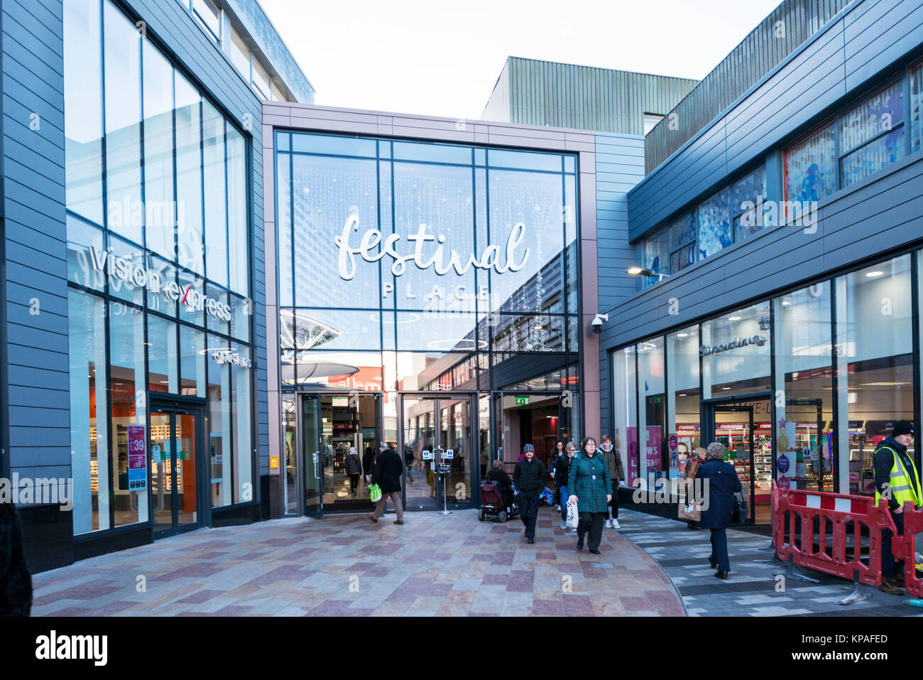 Basingstoke shopping mall hi-res stock photography and images - Alamy