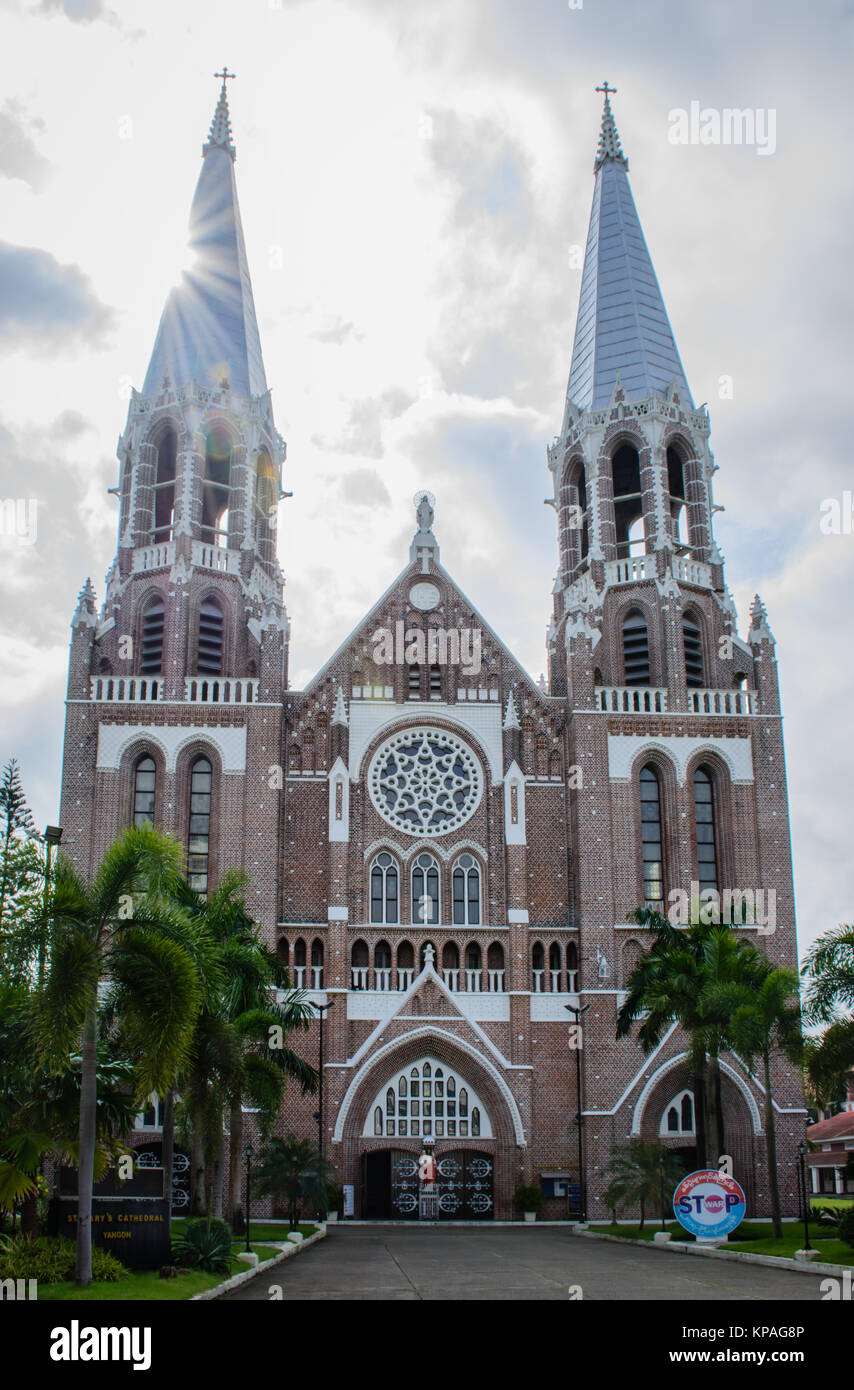 Myanmar church hi-res stock photography and images - Alamy