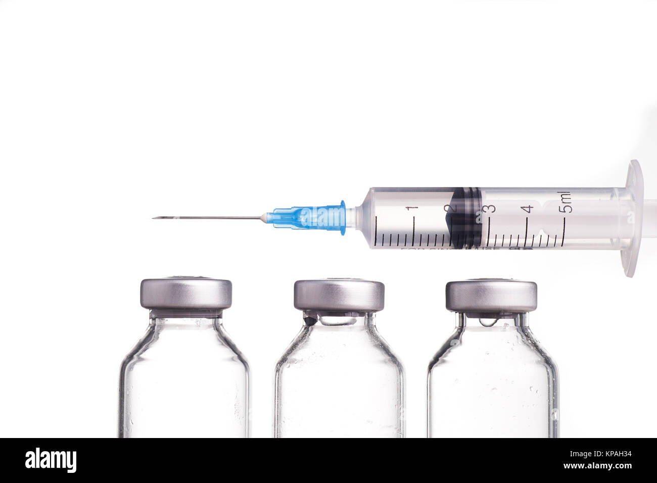 Medical vials and Syringe Stock Photo - Alamy