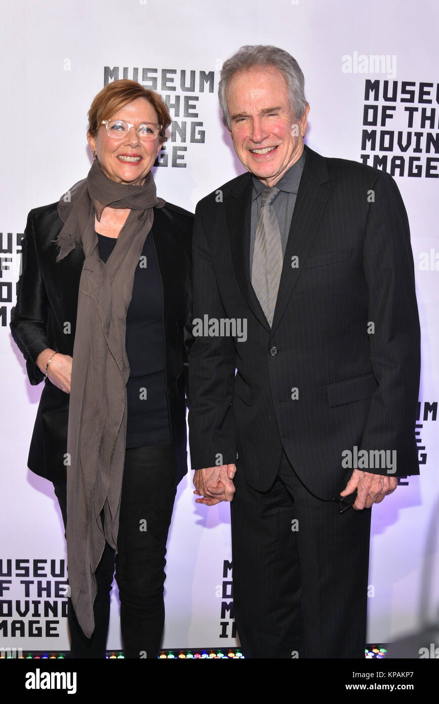 Warren beatty annette bening hi-res stock photography and images - Alamy