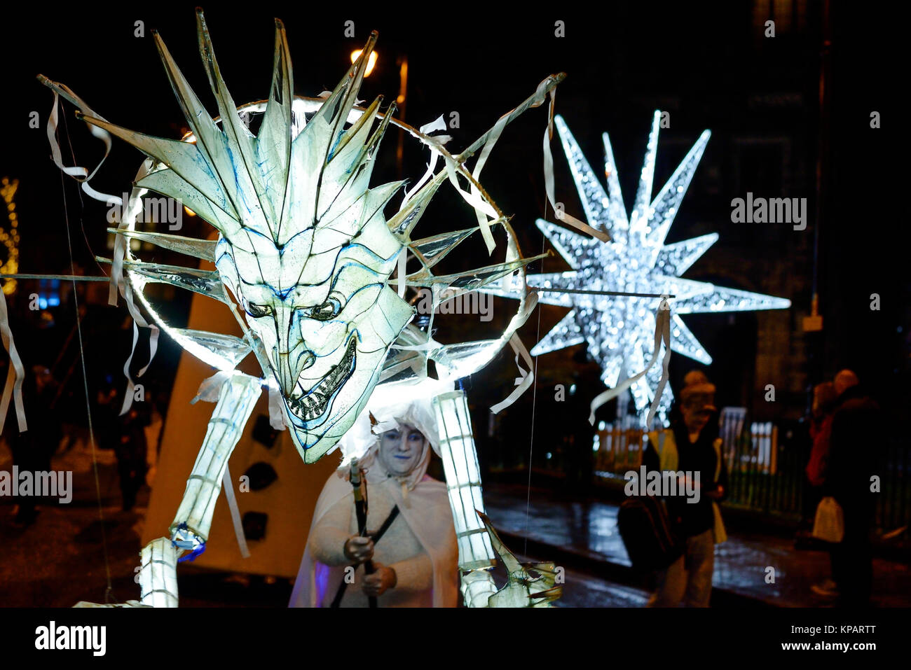 Chester, UK. 14th December 2017. A Jack Frost puppet takes part in the ...