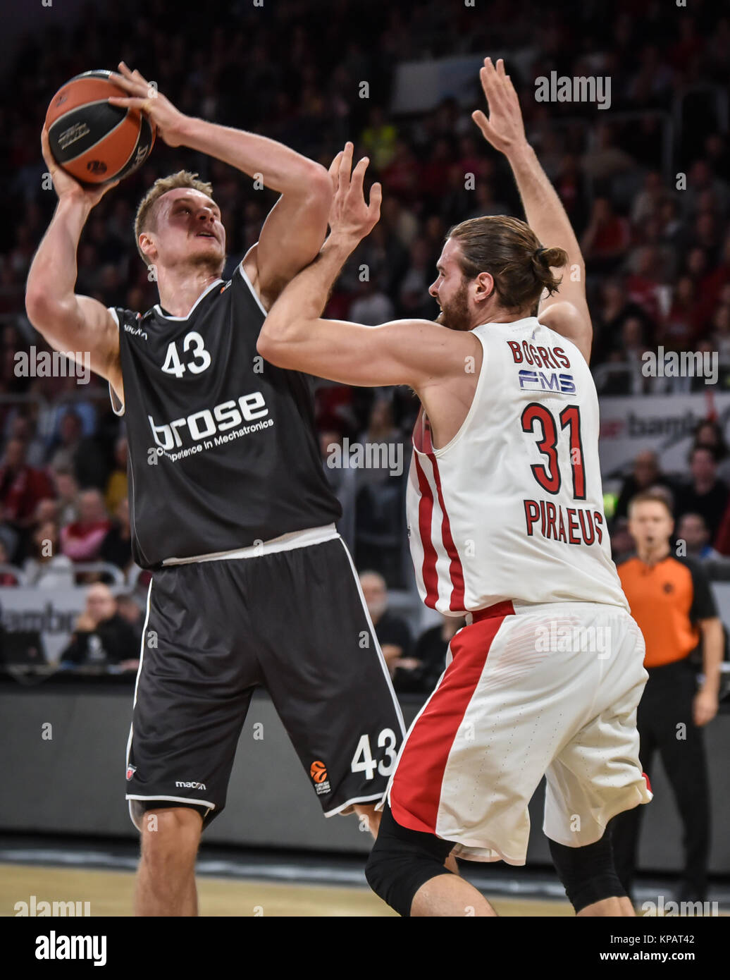 Bamberg, Deutschland. 14th Dec, 2017. Deutschland, Bamberg, Brose Arena ...