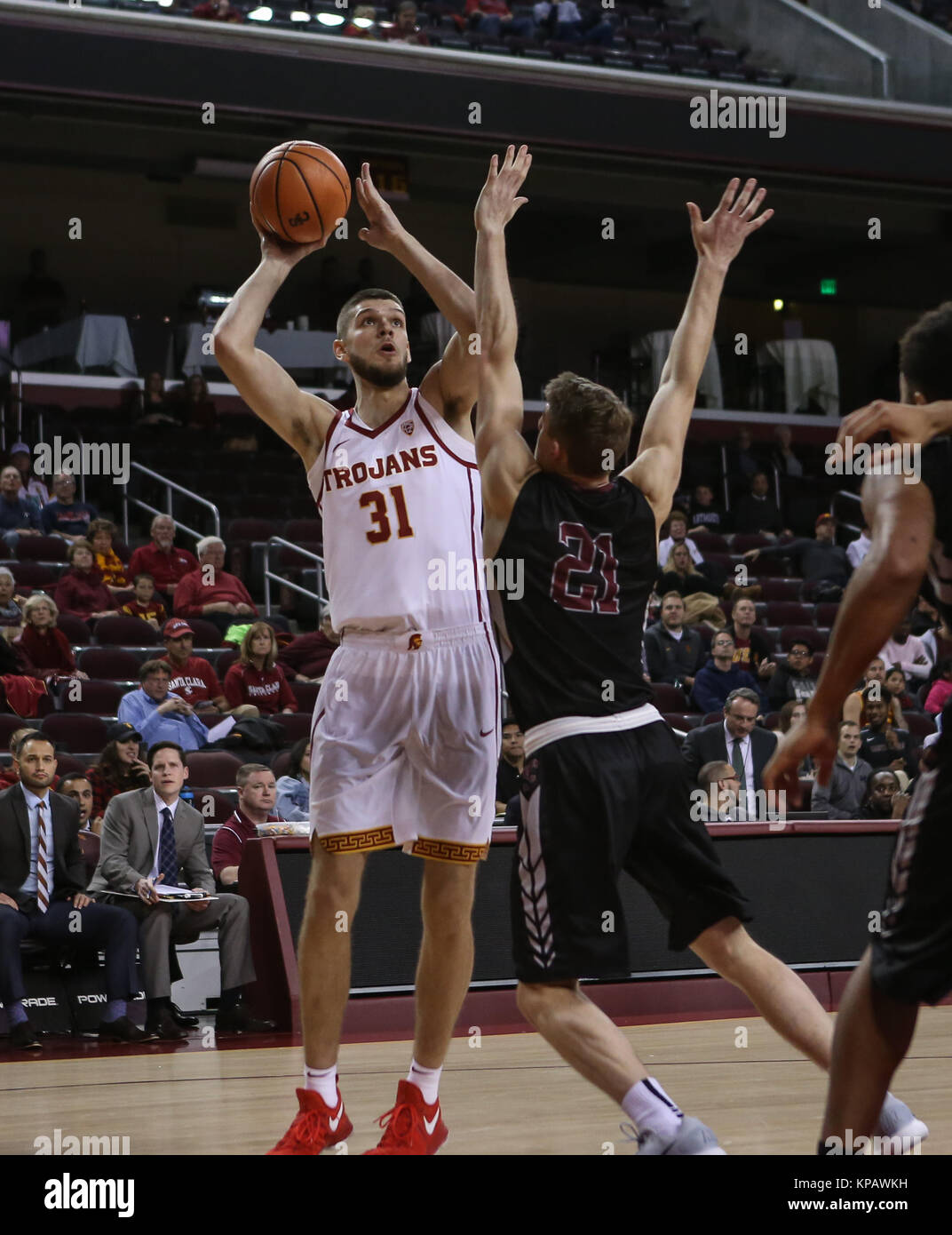Los Angeles, CA, USA. 14th Dec, 2017. USC Trojans forward Nick ...