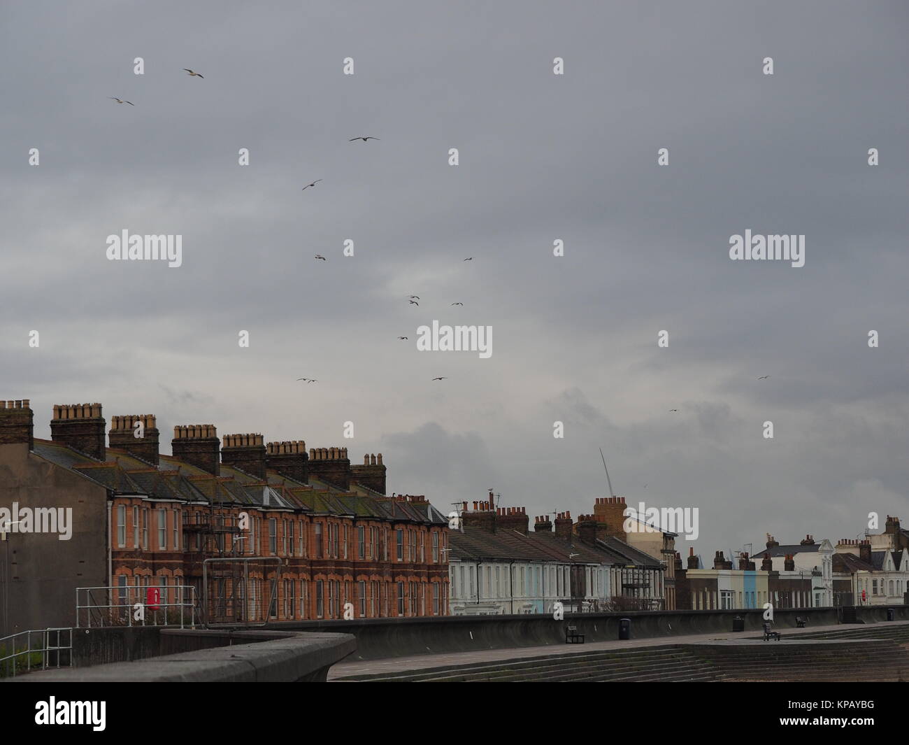 Sheerness, Kent, UK. 15th Dec, 2017. UK Weather: a grey, overcast and ...