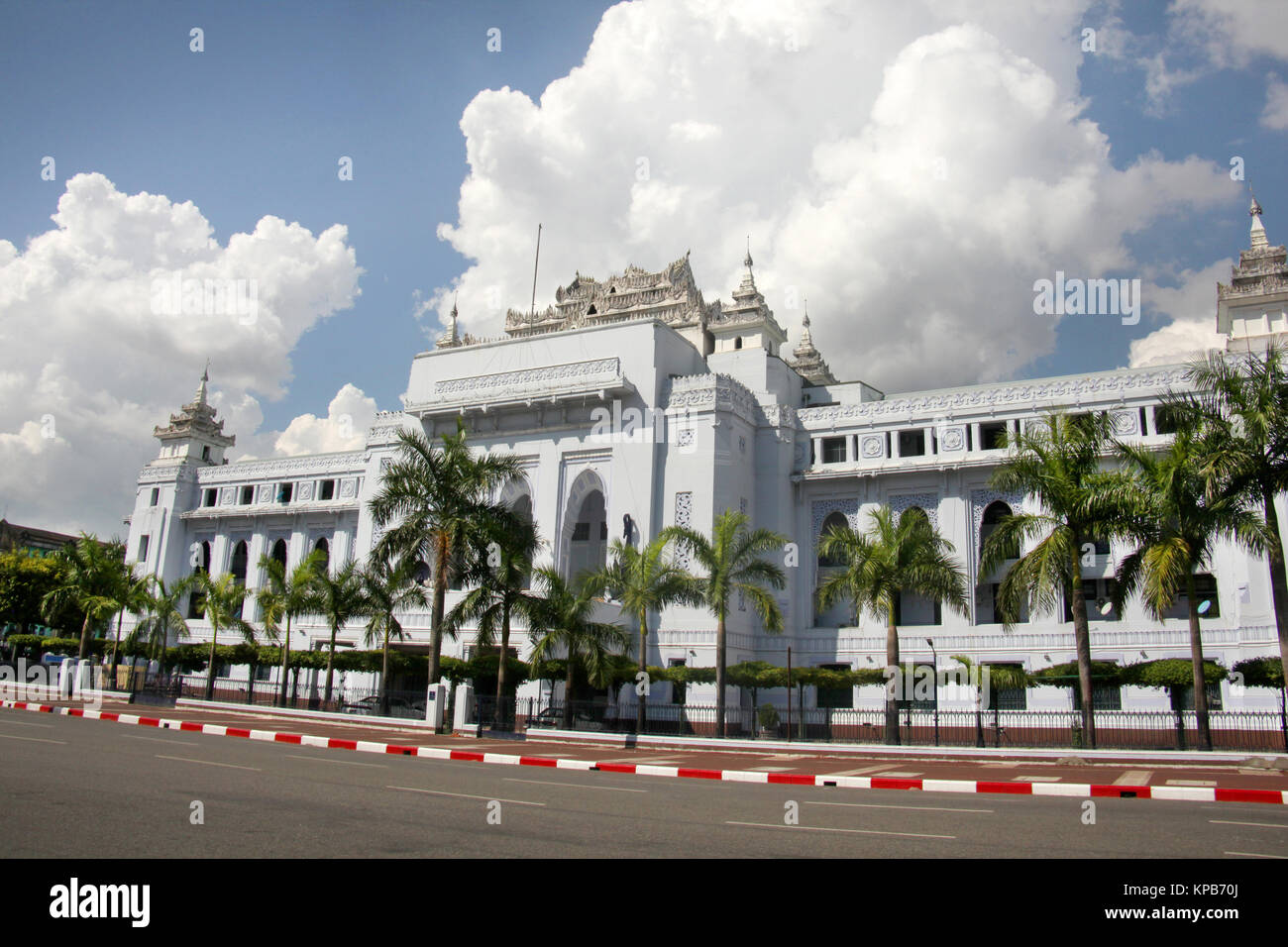 Yangon city hall hi-res stock photography and images - Alamy