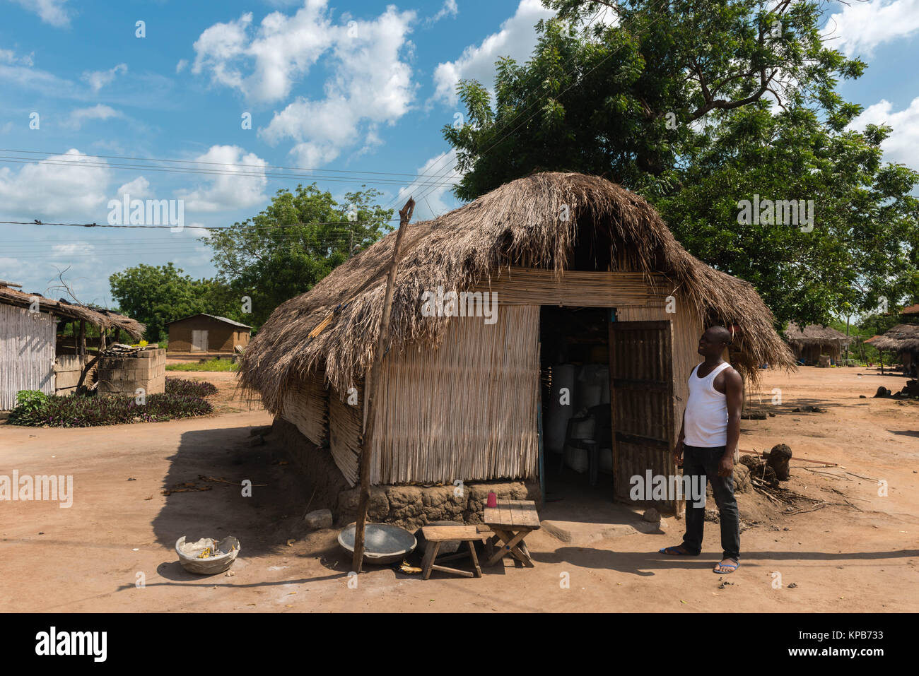 Loading sacks of gari to be transported to different local markets ...