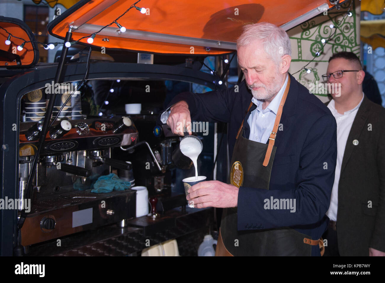 Labour cart hi-res stock photography and images - Alamy