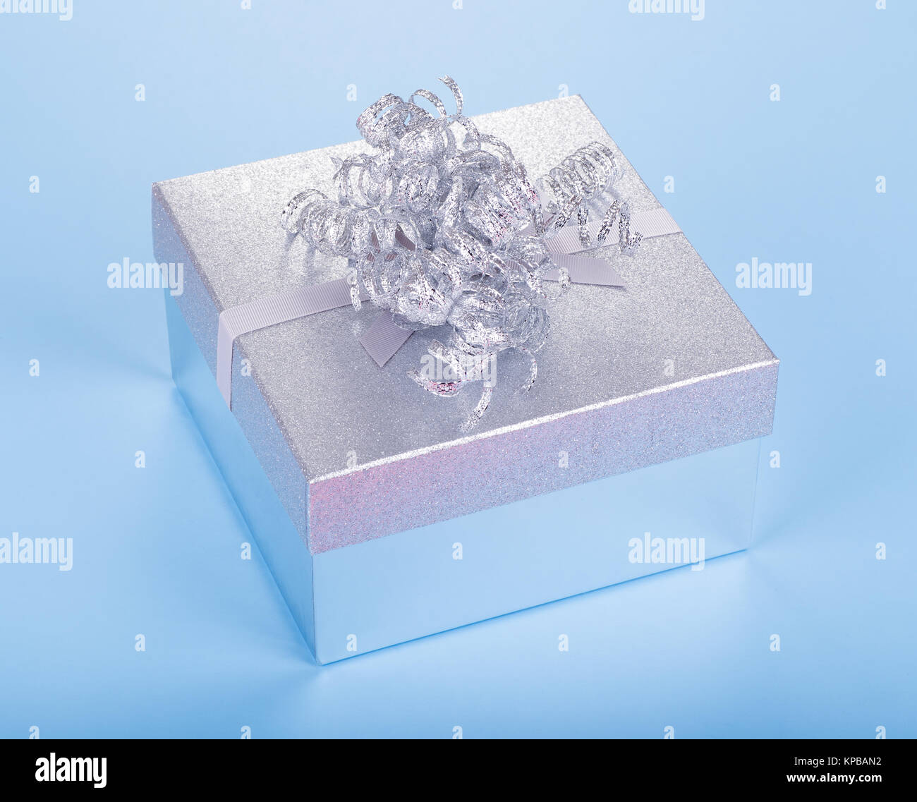 Silver blue shimmer hi-res stock photography and images - Alamy