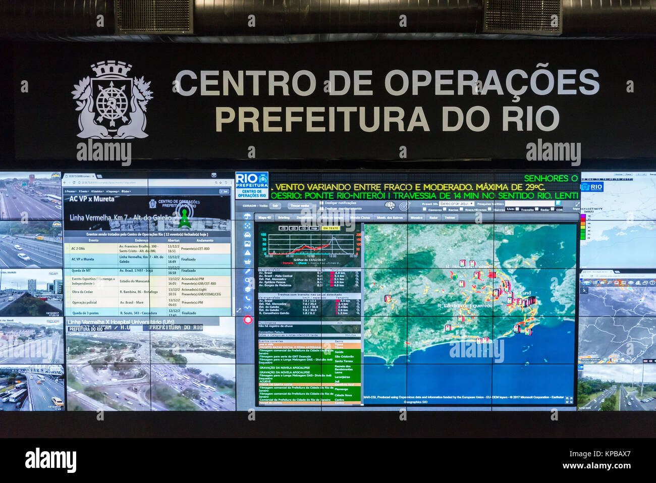 Smart city control room hi-res stock photography and images - Alamy