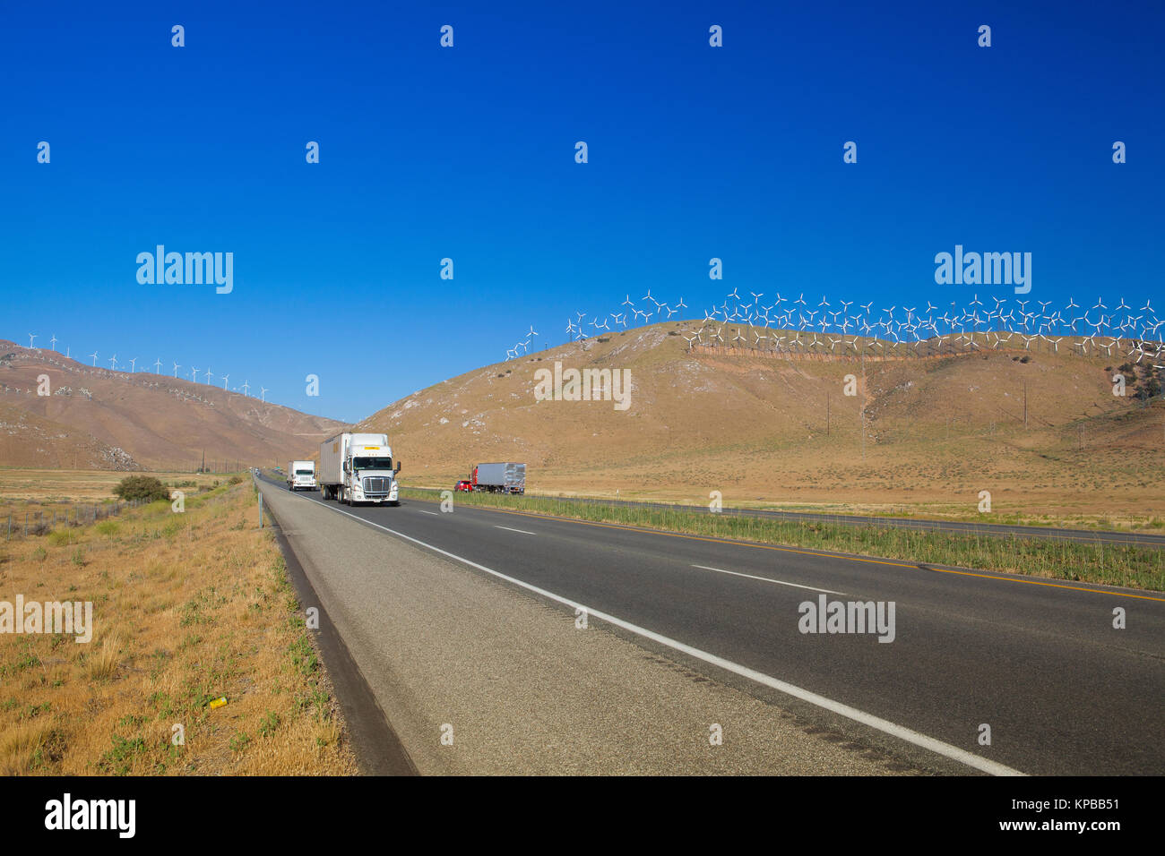 The huge wind farm on the hills in Nevada desert, USA Stock Photo - Alamy