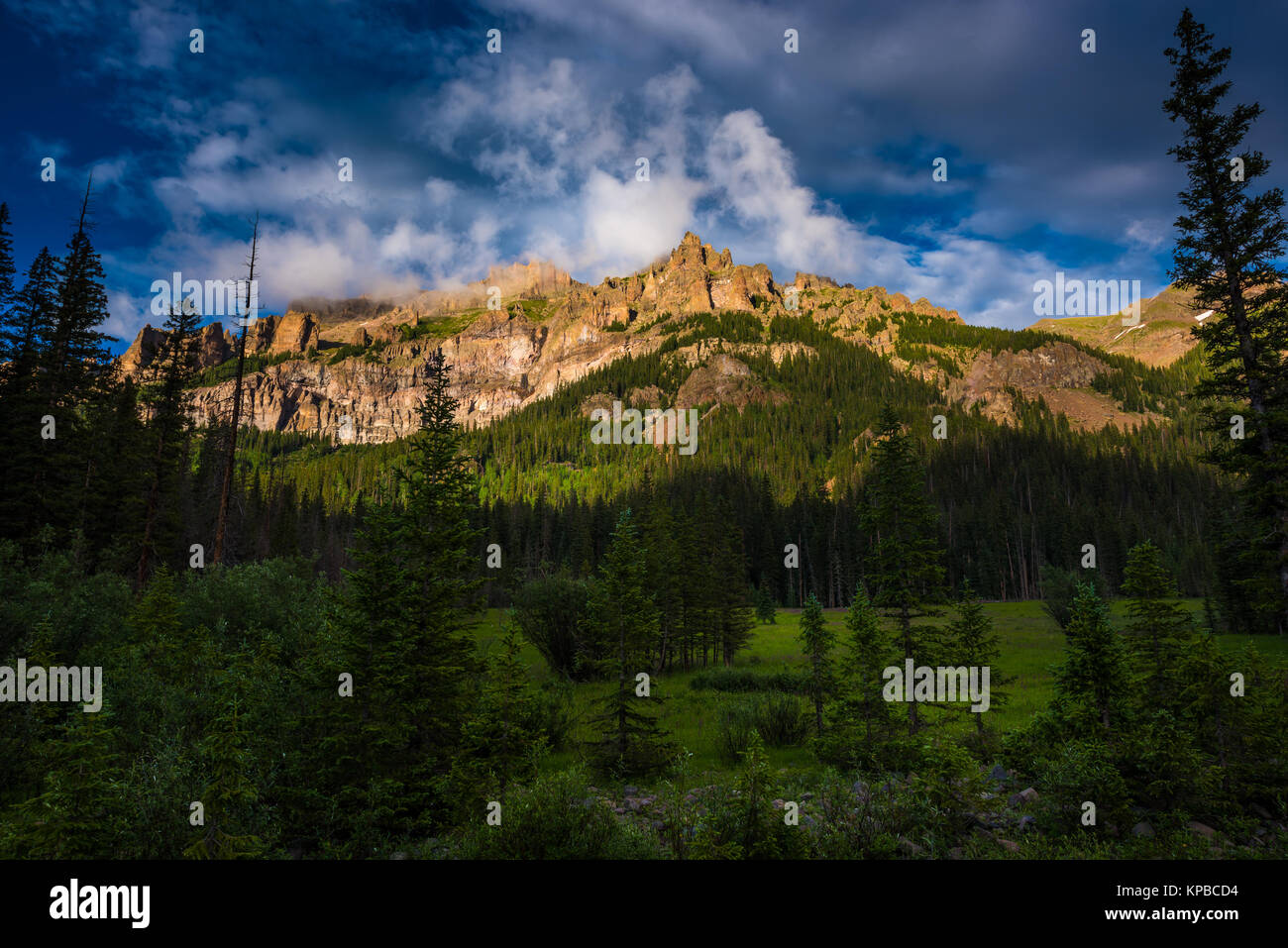 Pinnacle ridge hi-res stock photography and images - Alamy