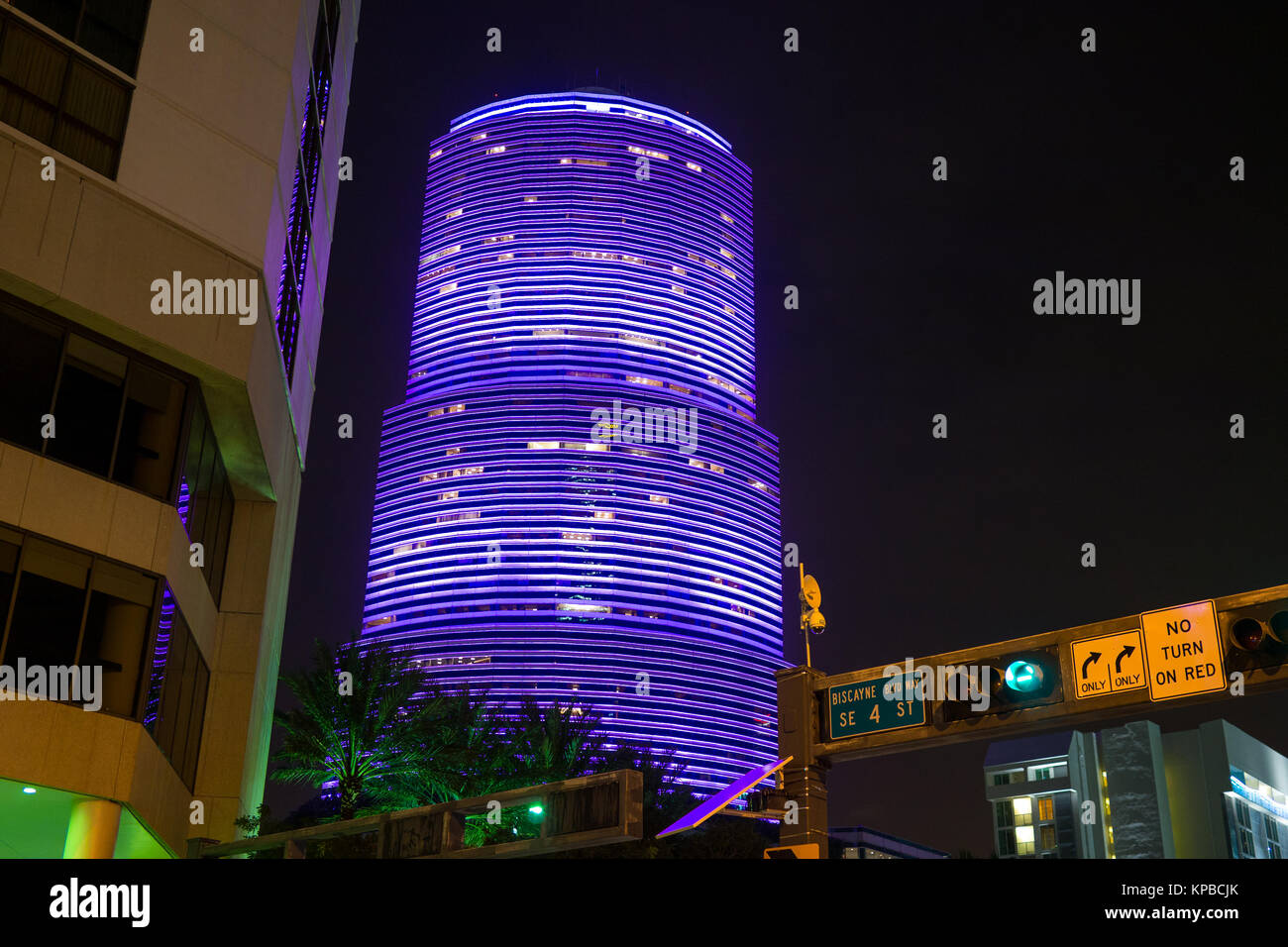 Bank of america finance center miami hi-res stock photography and ...