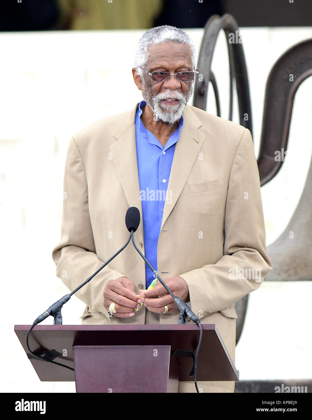 Bill russell hi-res stock photography and images - Alamy