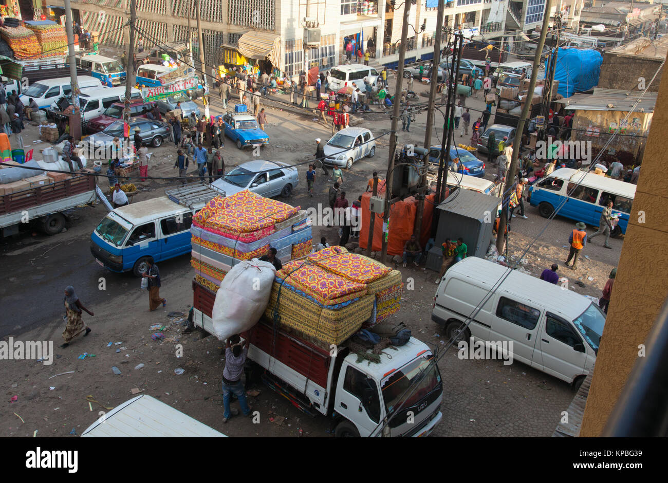 ETHIOPIA ADDIS ABABA,DECEMDER 27,2013.The largest African market ...