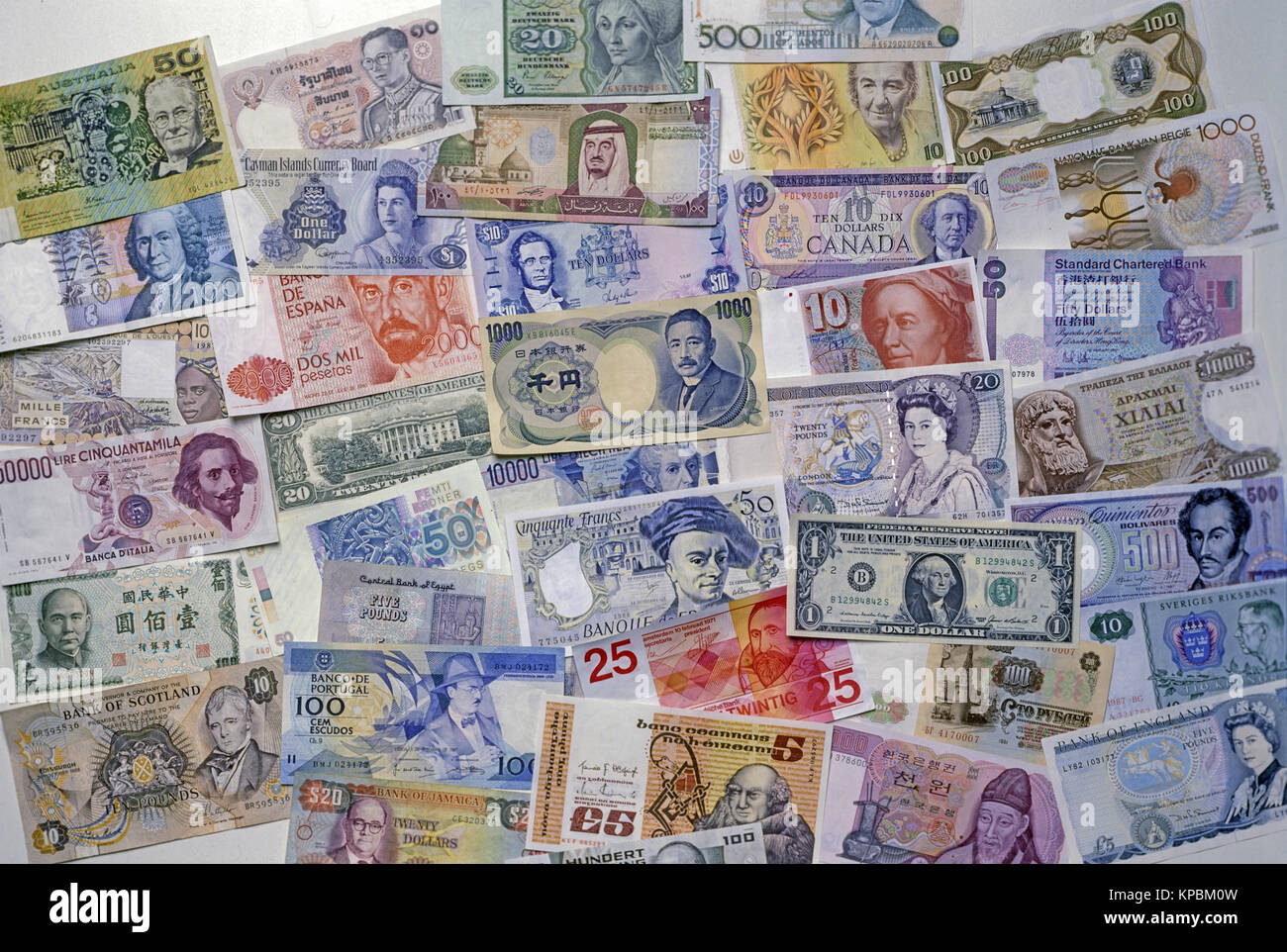1988 HISTORICAL NATIONAL CURRENCIES Stock Photo - Alamy