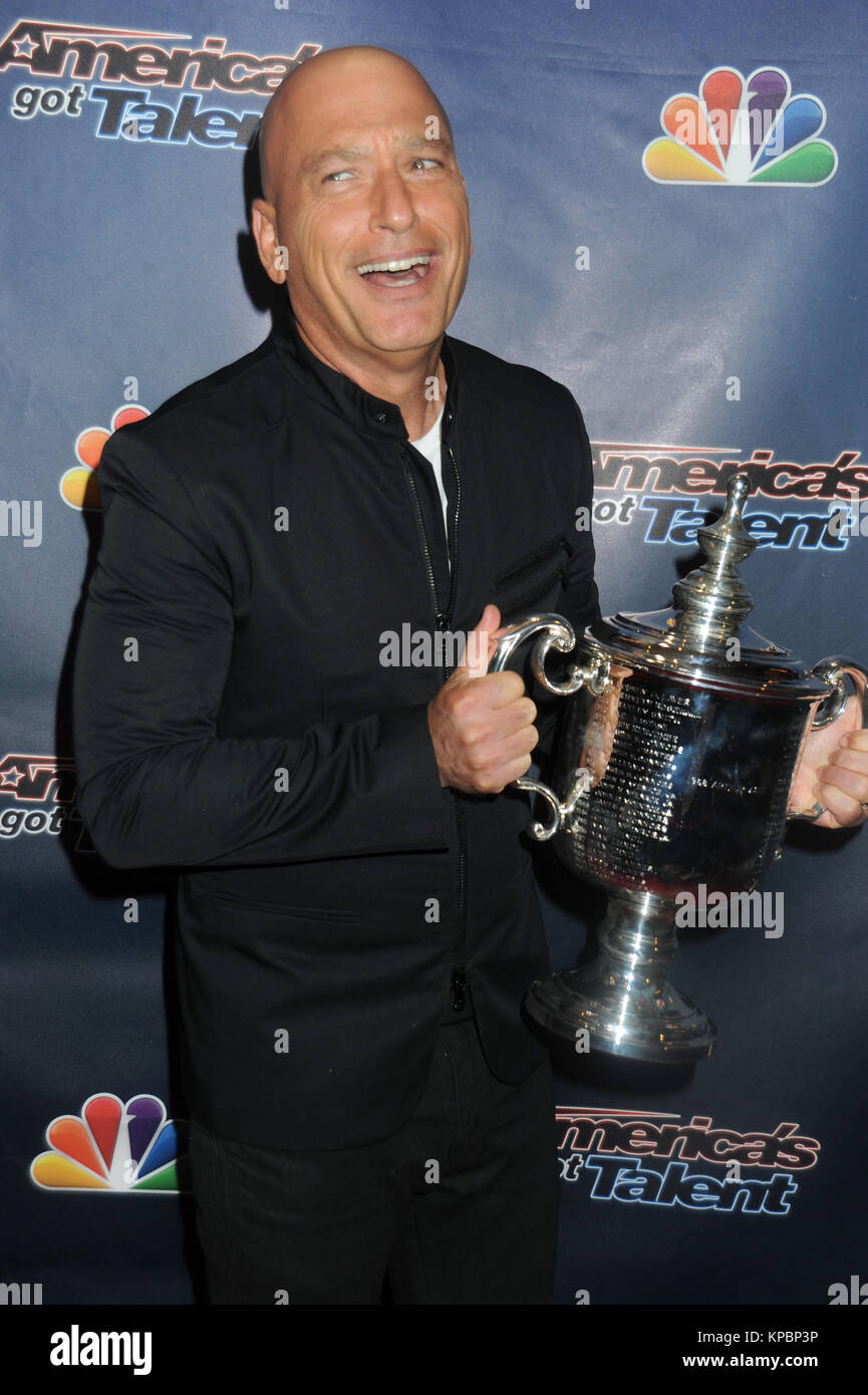 NEW YORK, NY - AUGUST 19: Howie Mandel attends 'America's Got Talent ...