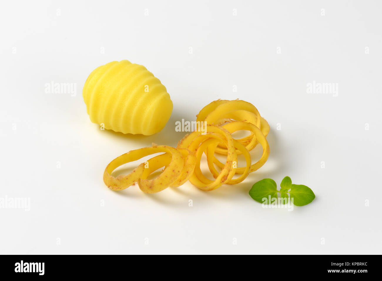 peeled raw potato Stock Photo - Alamy