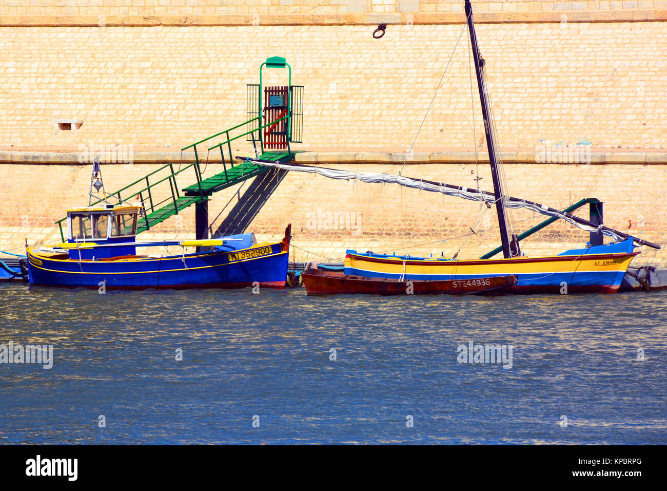 Lateen rig hi-res stock photography and images - Alamy