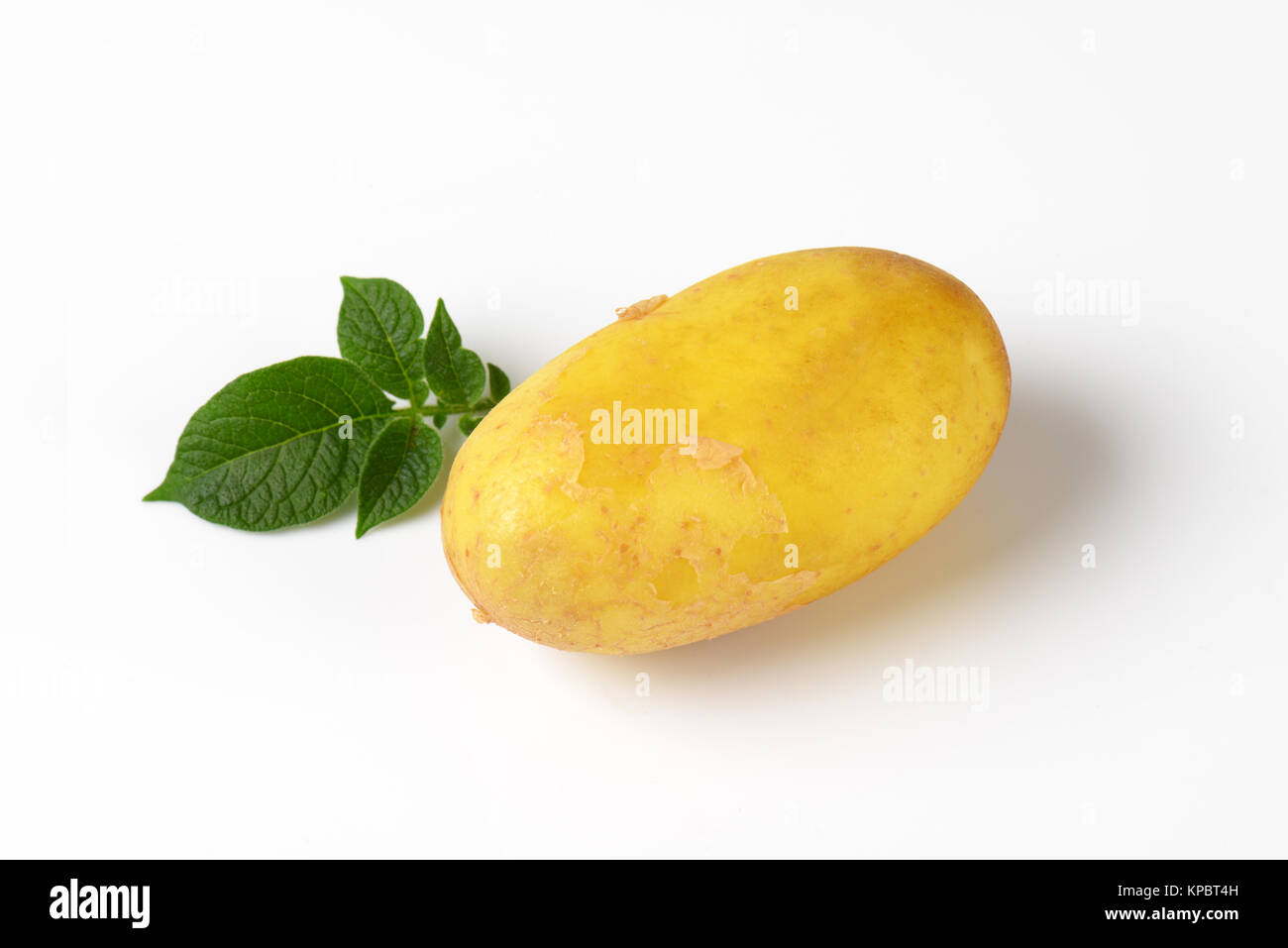 one whole potato Stock Photo - Alamy