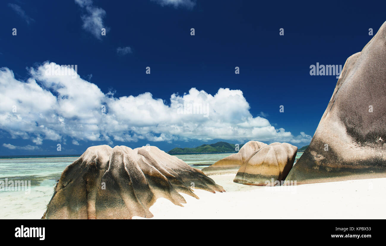 granite rocks on the beach Stock Photo - Alamy