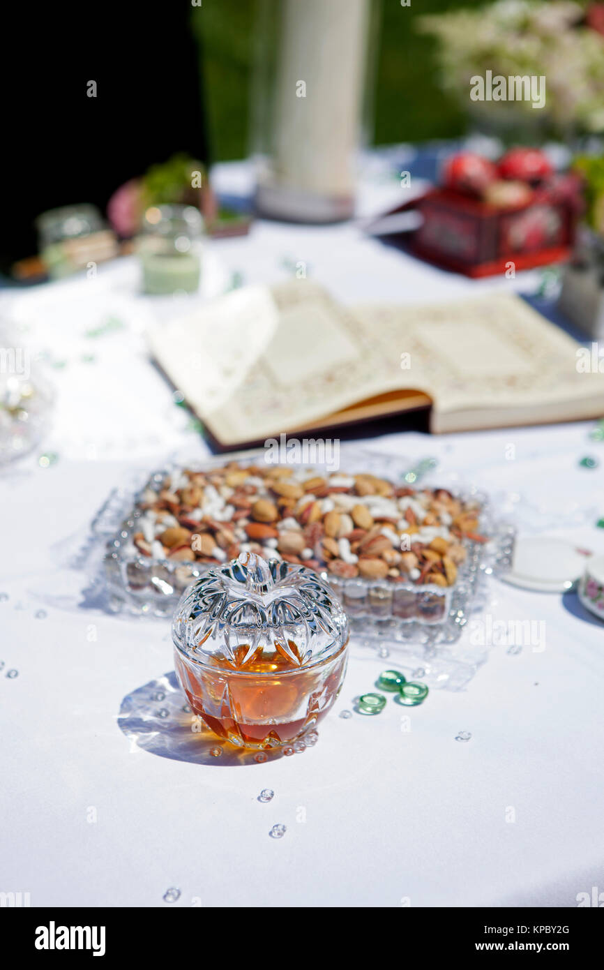 Decoration of a Persian wedding table Stock Photo - Alamy