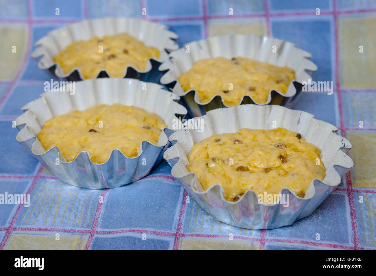 Making cakes, dough Stock Photo - Alamy