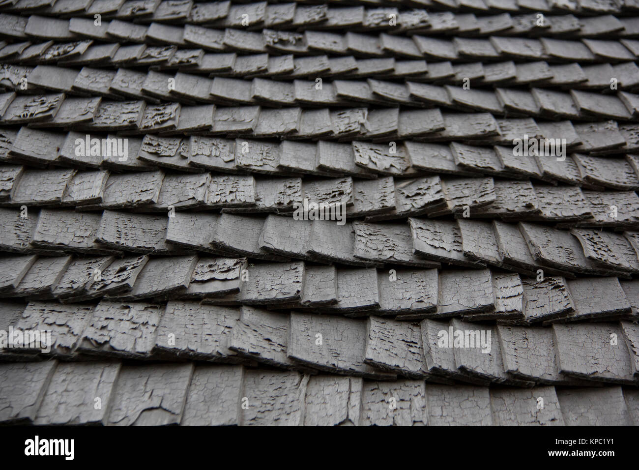 roof wood tiling texture background. antic wood tree roof tiles Stock ...