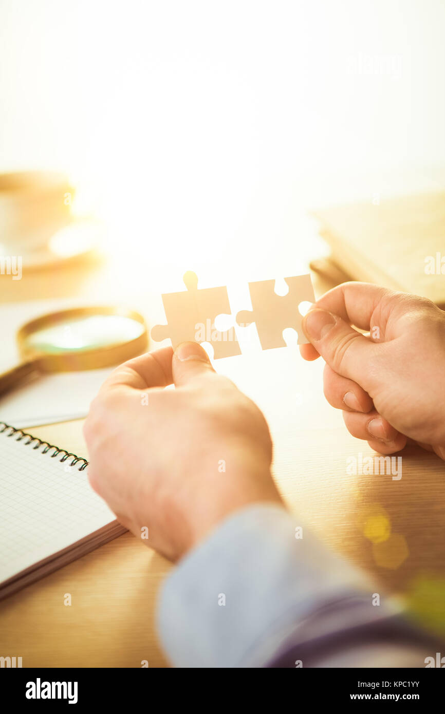 Glass linkage building hi-res stock photography and images - Alamy