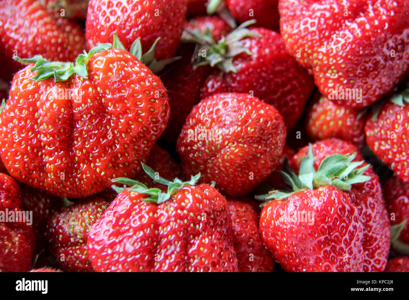 Strawberries texture close up Stock Photo - Alamy