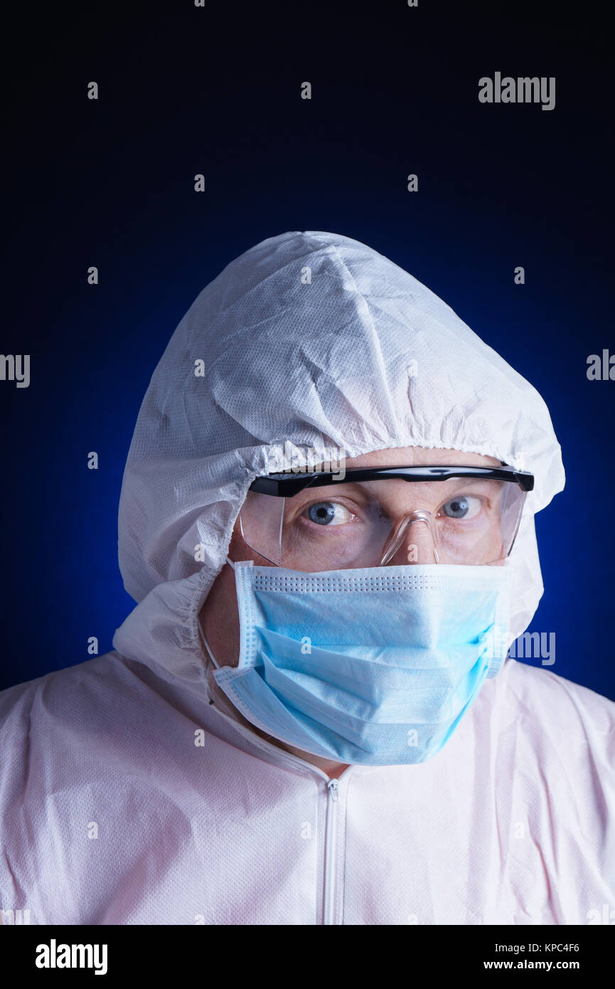 Lab clean room worker technician hi-res stock photography and images ...
