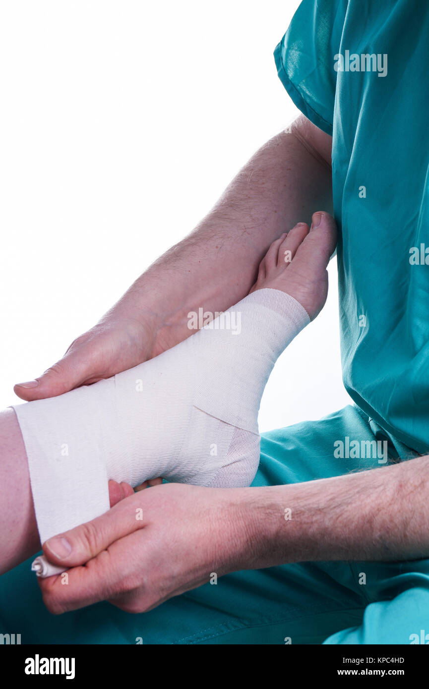 Sprained toe hi-res stock photography and images - Alamy
