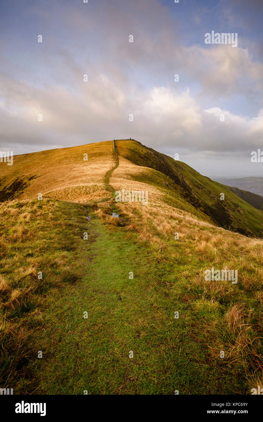Trum y Ddysgl on The Nantlle Ridge Mountain Range, Snowdonia National ...