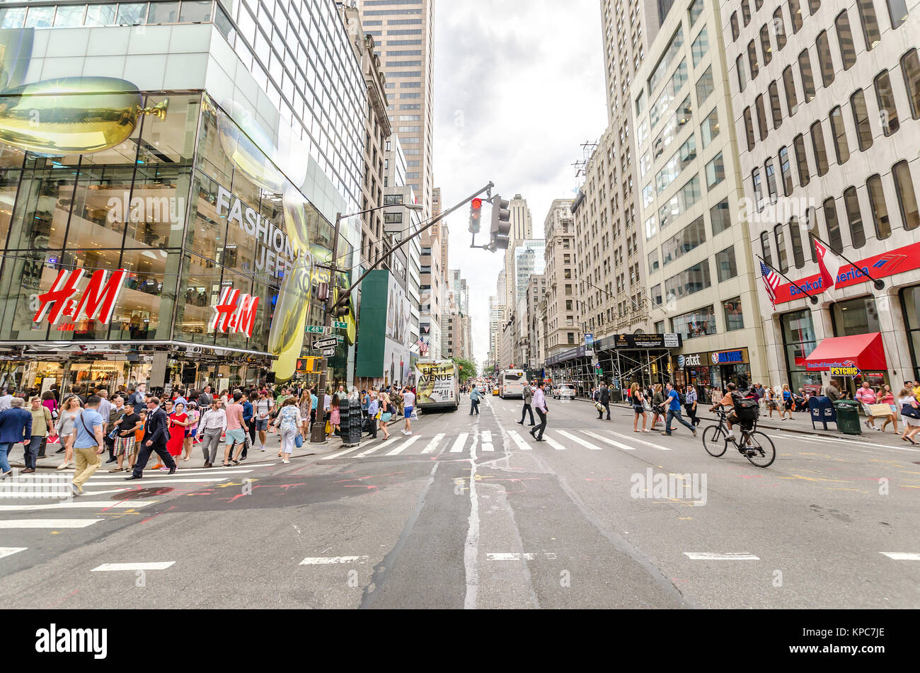 Major thoroughfare hi-res stock photography and images - Alamy