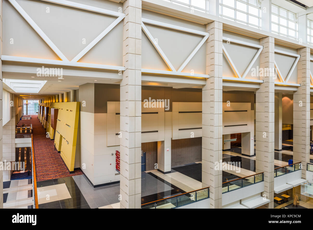 Chicago mccormick place interior hi-res stock photography and images ...