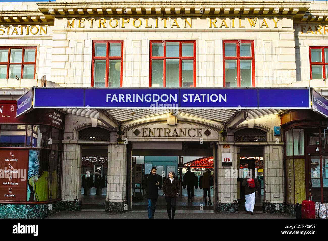 Farringdon Station High Resolution Stock Photography and Images - Alamy