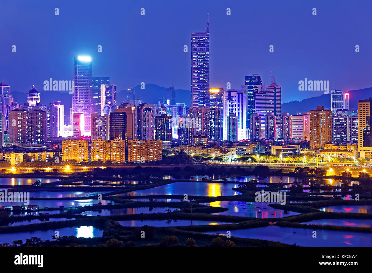 Chinese city shenzhen skyline background hi-res stock photography and ...