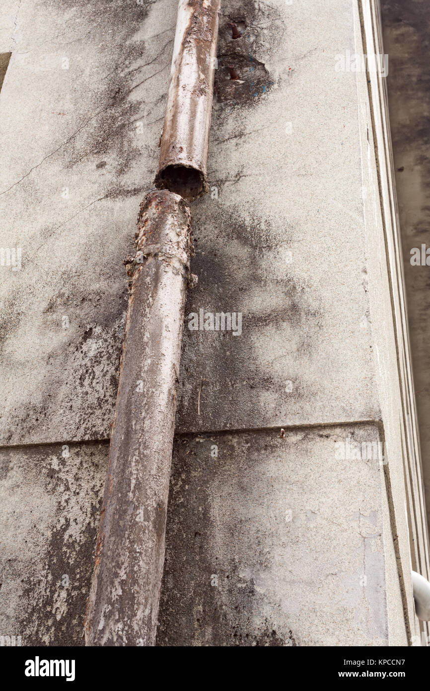 Defective pipes hi-res stock photography and images - Alamy