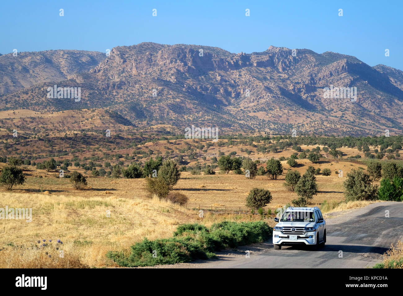Rural road in northern Iraq, Kurdistan Autonomous Region, Iraq Stock ...