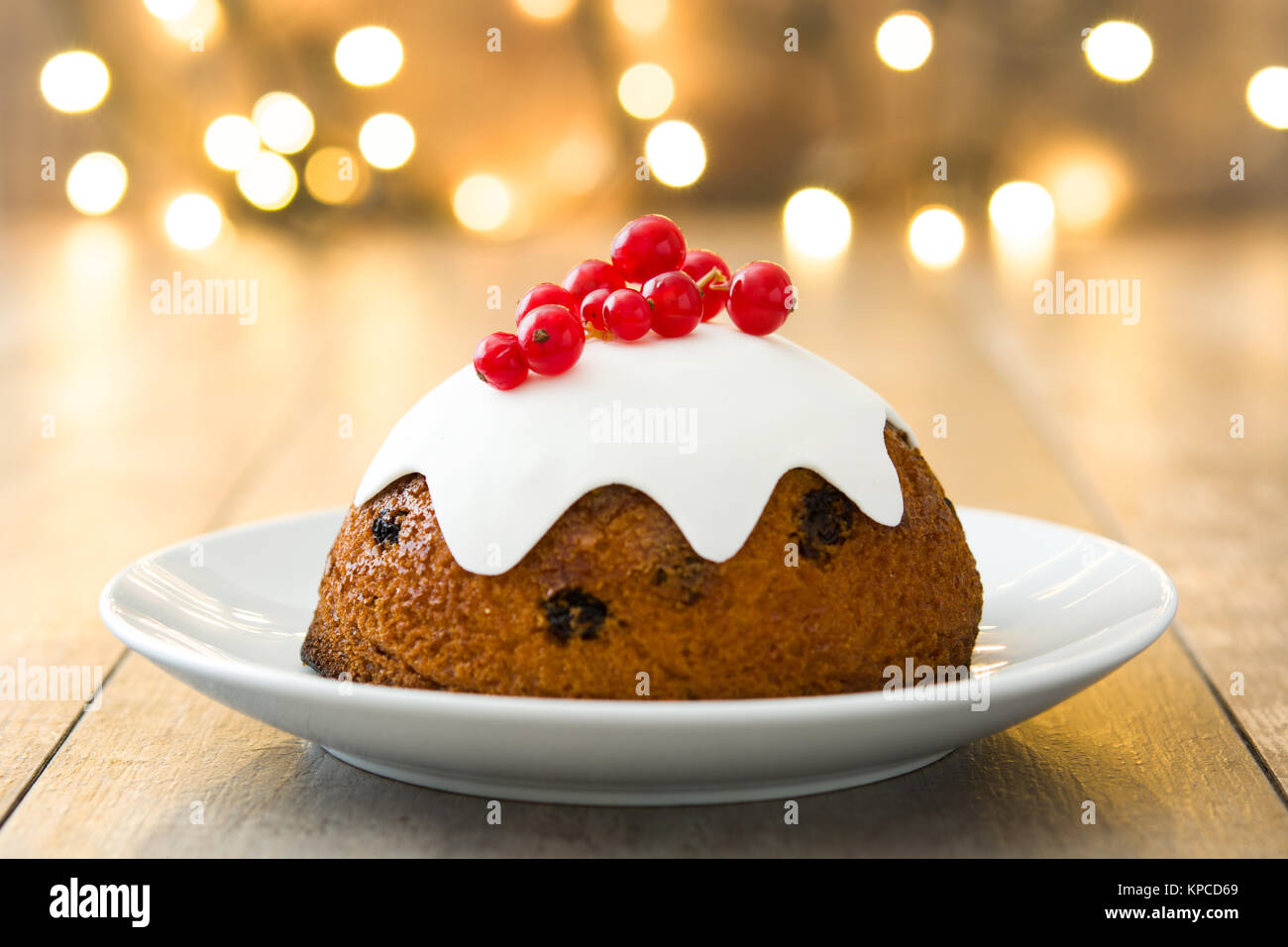 Currant pudding hi-res stock photography and images - Alamy