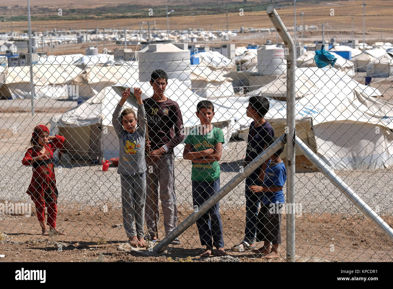 Displaced persons hi-res stock photography and images - Alamy