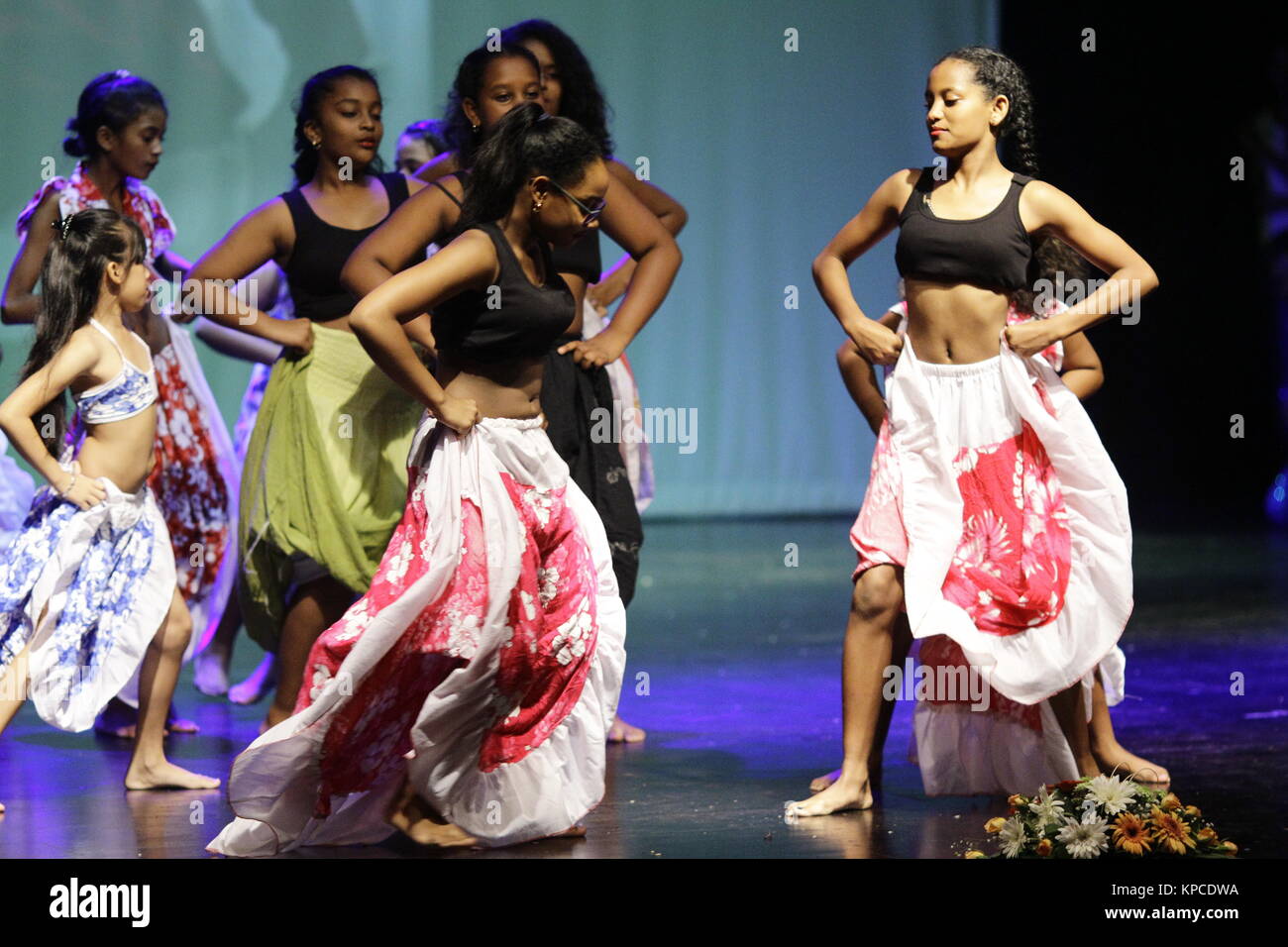 The maravanne and the traditional guitar are still being hi-res stock ...