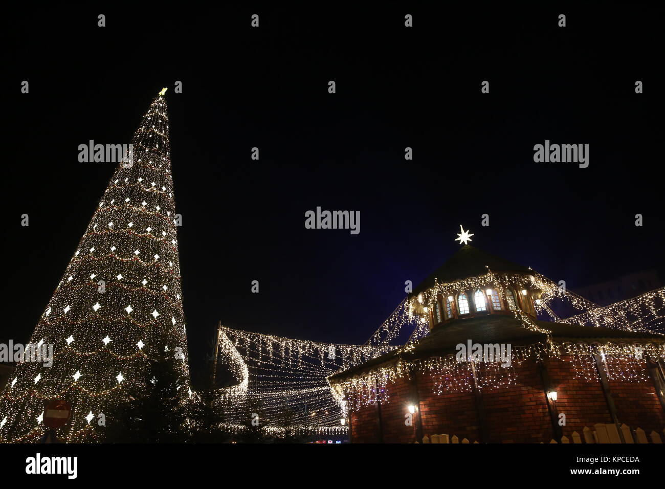 Bucharest, Romania - December 09, 2017: Nightscene in Bucharest center ...
