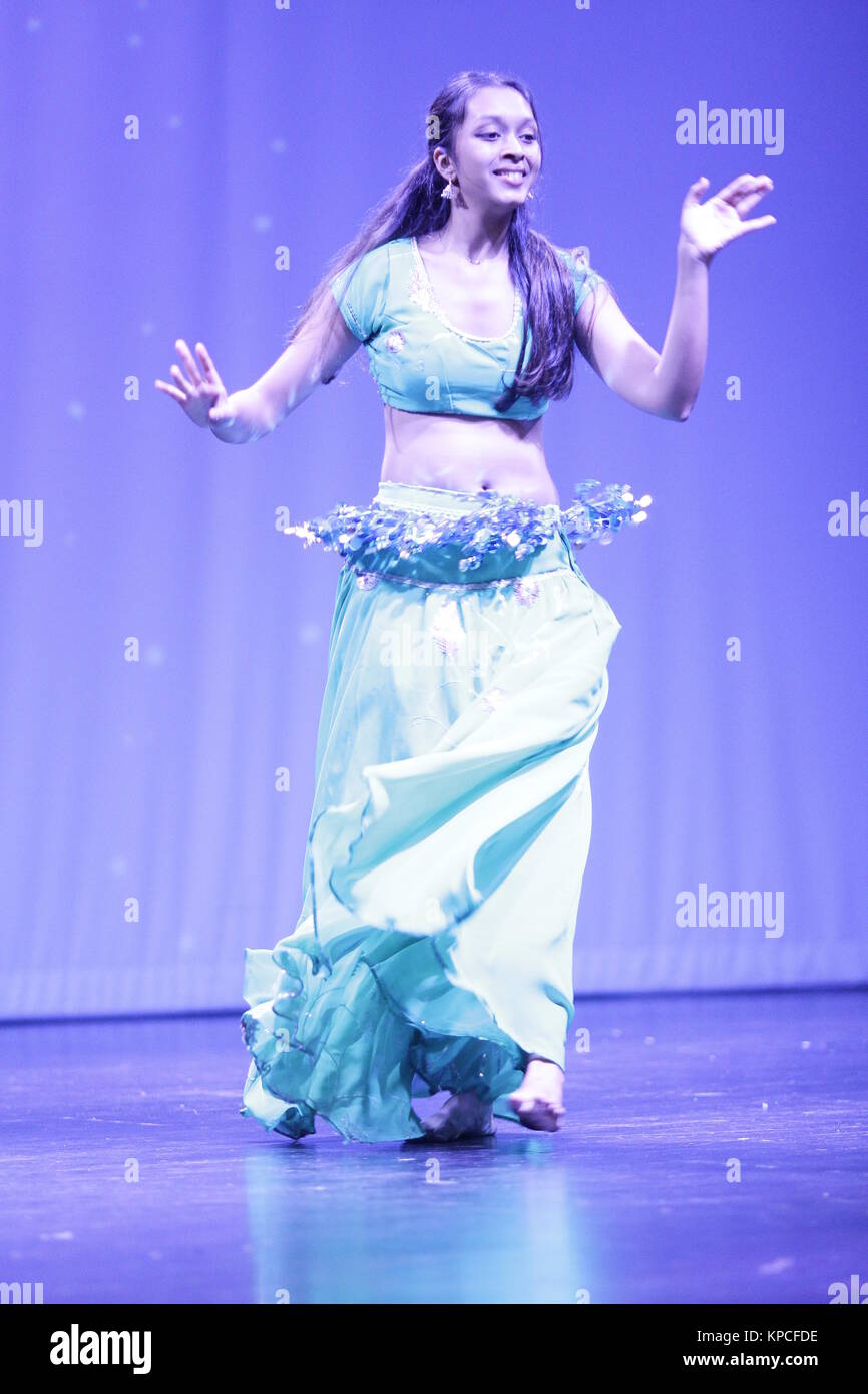 Three types of classical indian dance you should know hi-res stock ...