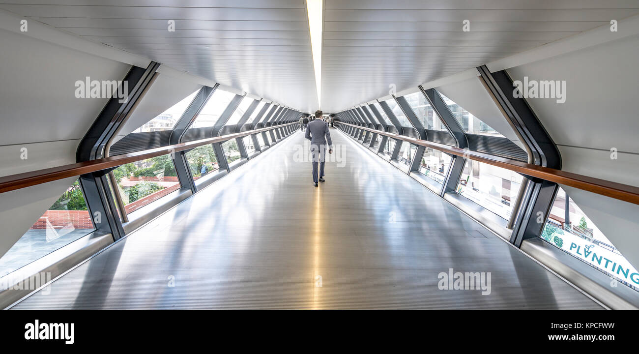 Modern Architecture, Adams Plaza Pedestrian Bridge, One Canada Square ...