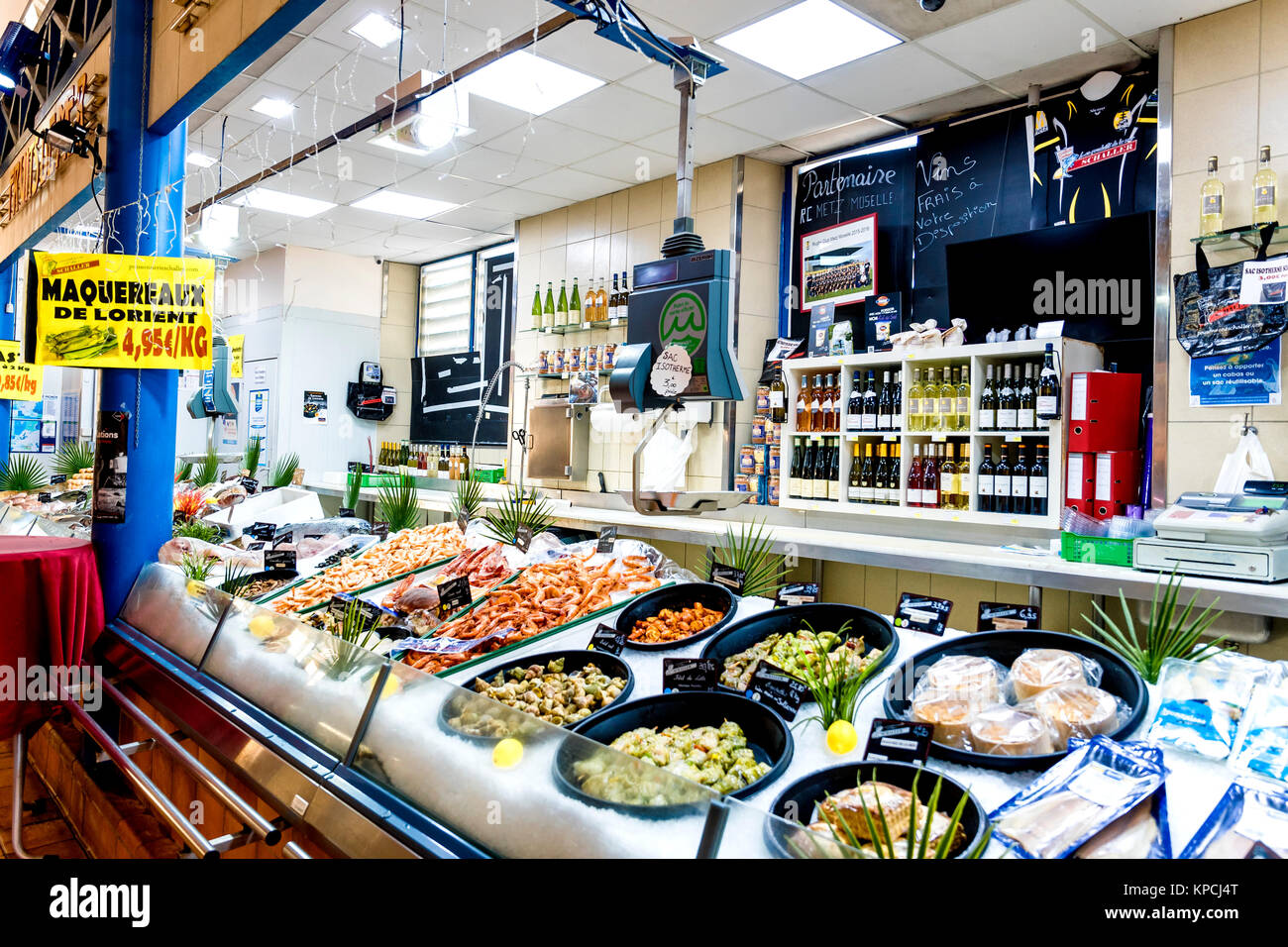 Metz (France): Covered market; Markthalle in Metz Stock Photo - Alamy