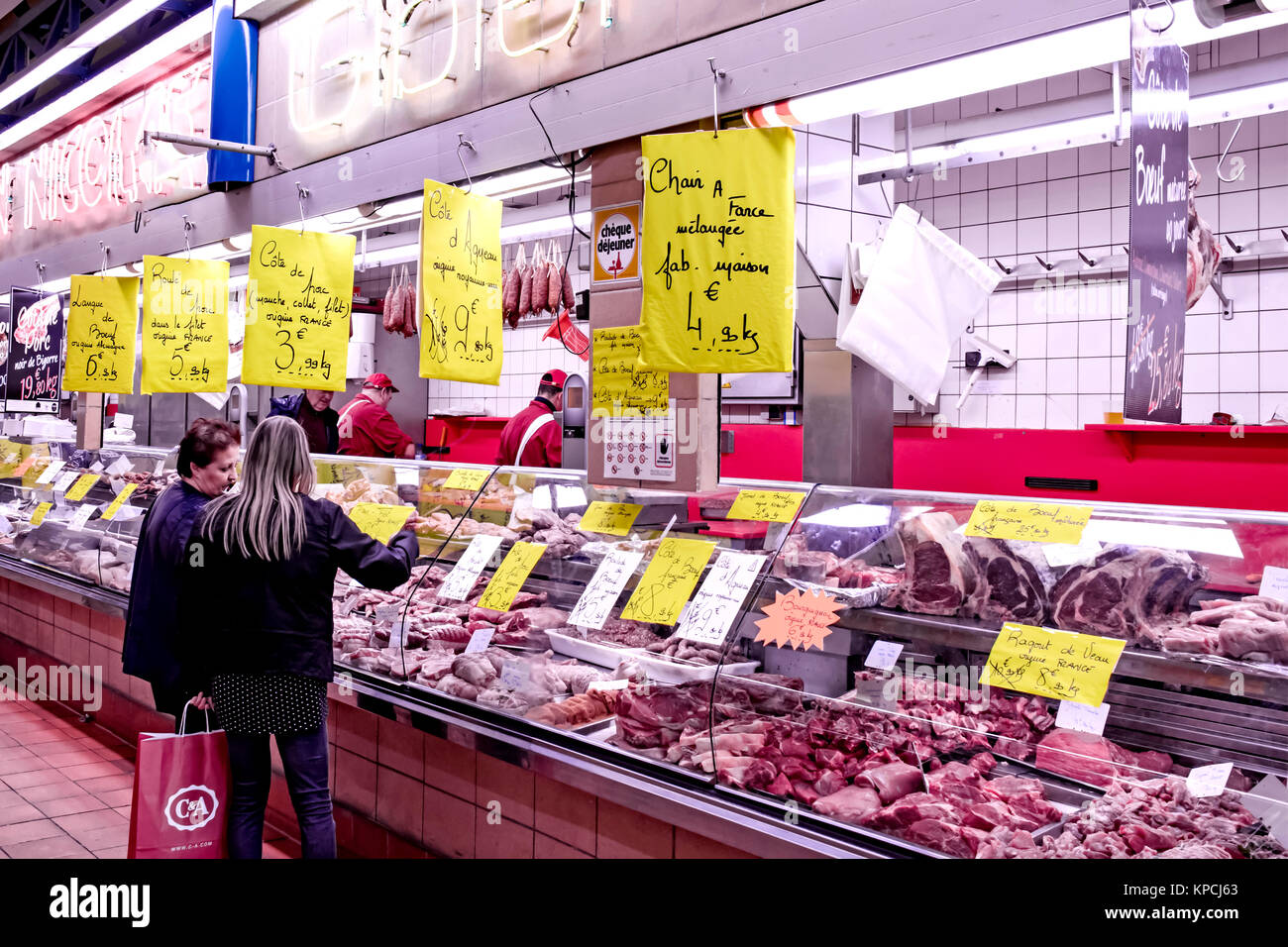 Metz (France): Covered market; Markthalle in Metz Stock Photo - Alamy